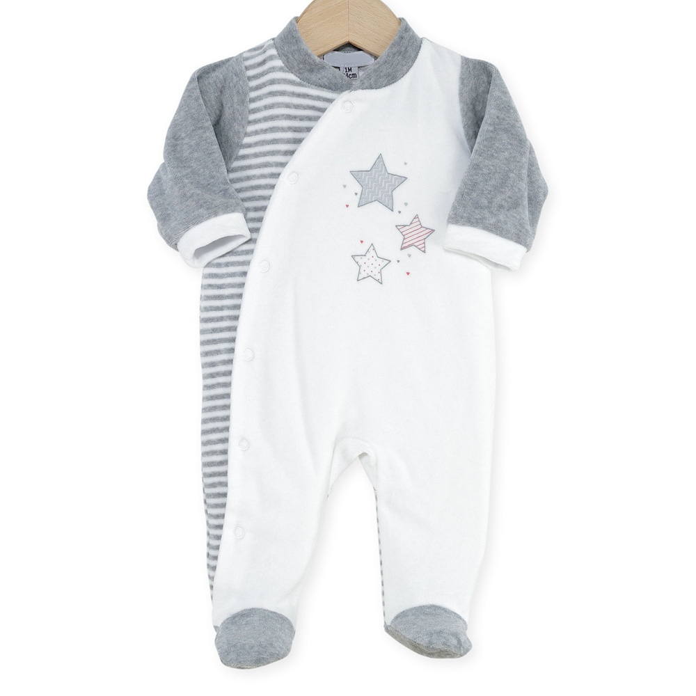 Pyjama bébé étoiles de Trois kilos sept sur allobébé